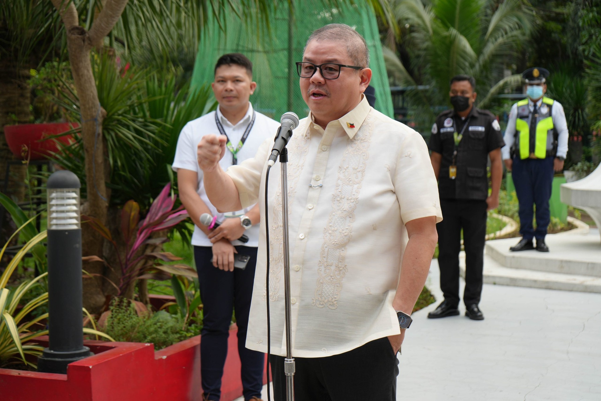 DA Secretary Laurel admits not finishing studies due to fatherhood ...