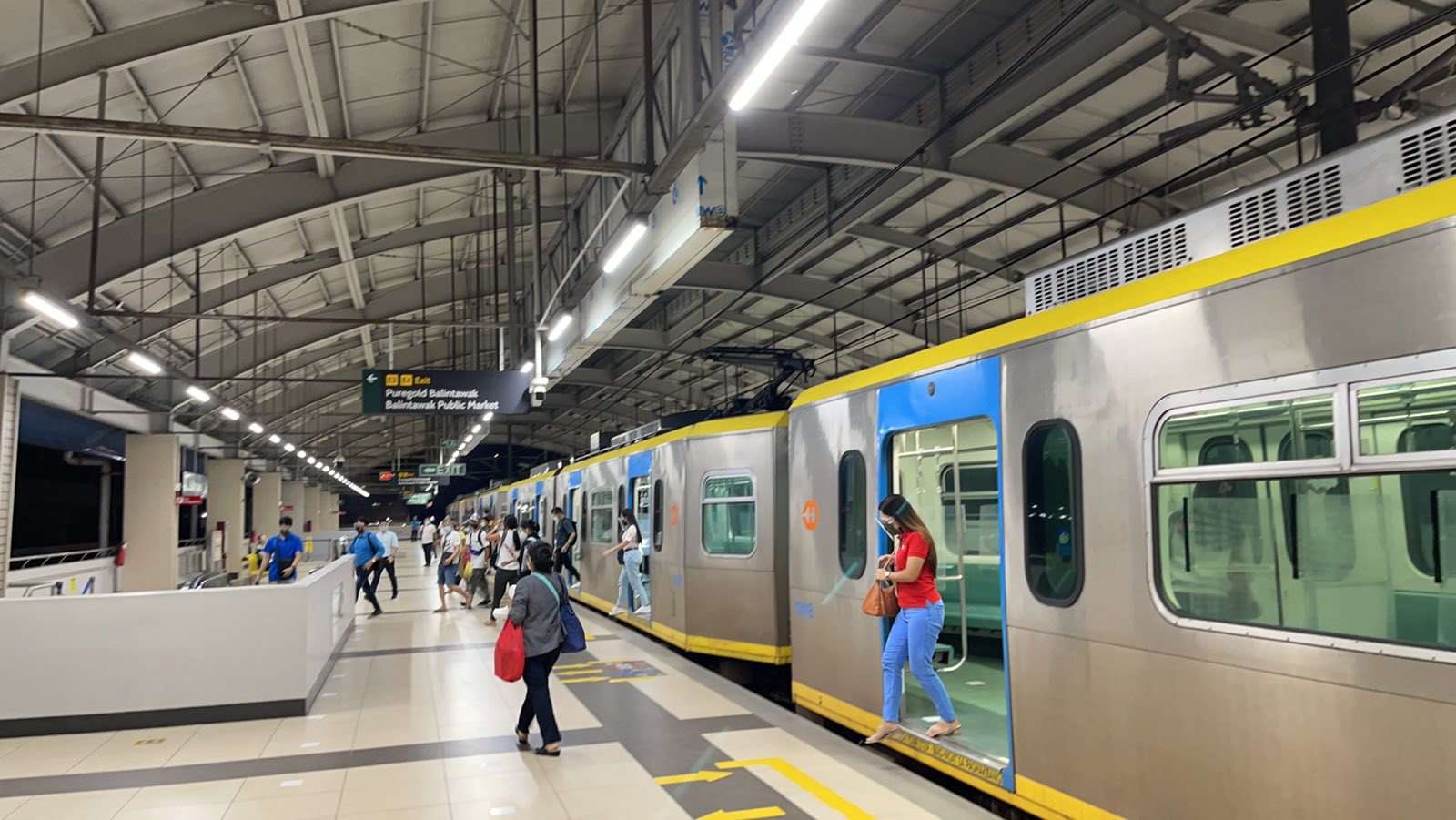 DOTr approves fare hikes for LRT-1, LRT-2 DOTr approves fare hikes for LRT-1, LRT-2