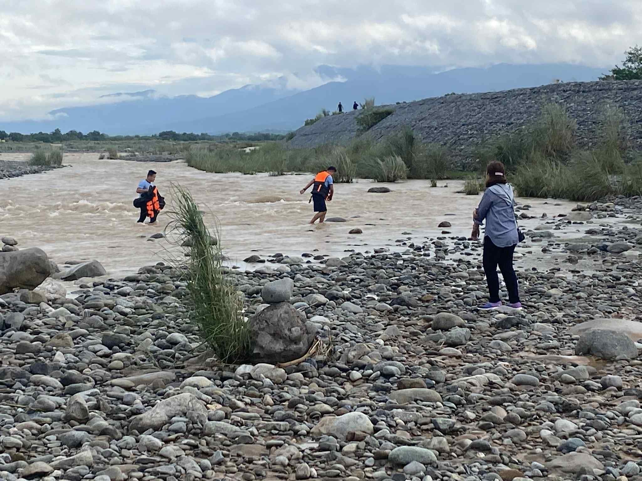 Farmer drowns after being swept by strong current in Bued River in ...