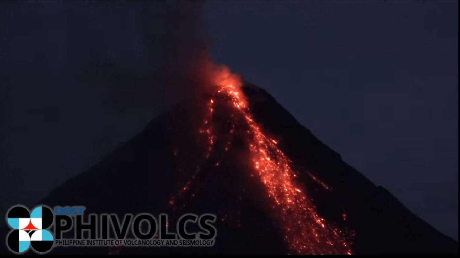 Phivolcs: 295 rockfalls, 3 quakes observed in Mayon Volcano in 24 hours