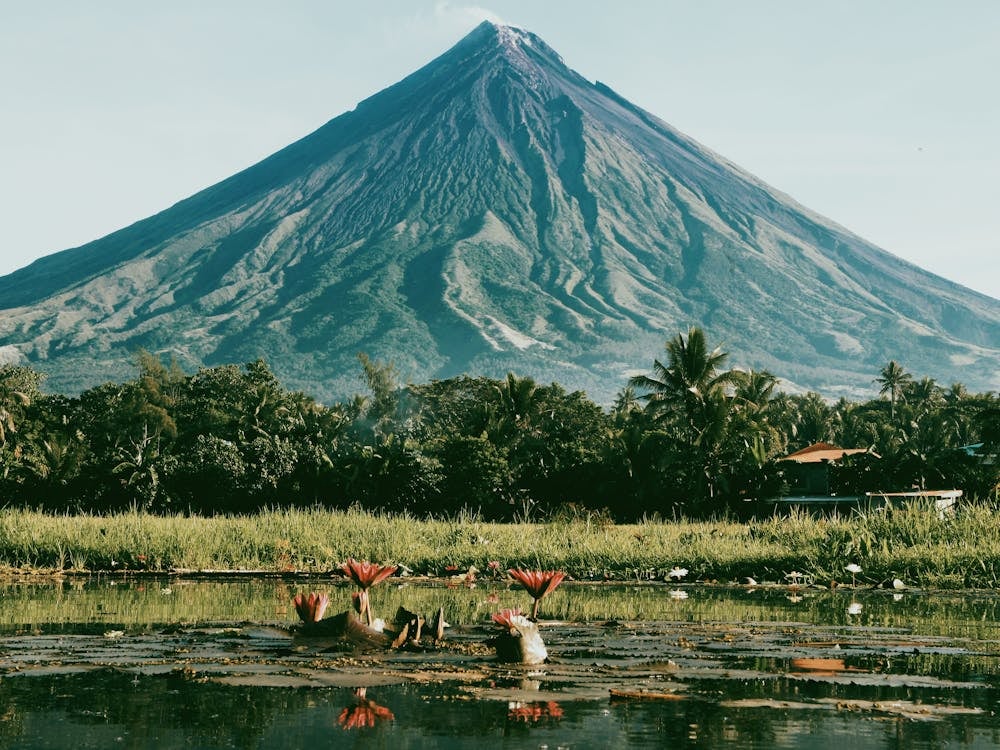 Mayon Volcano heritage lighting project canceled amid intense backlash
