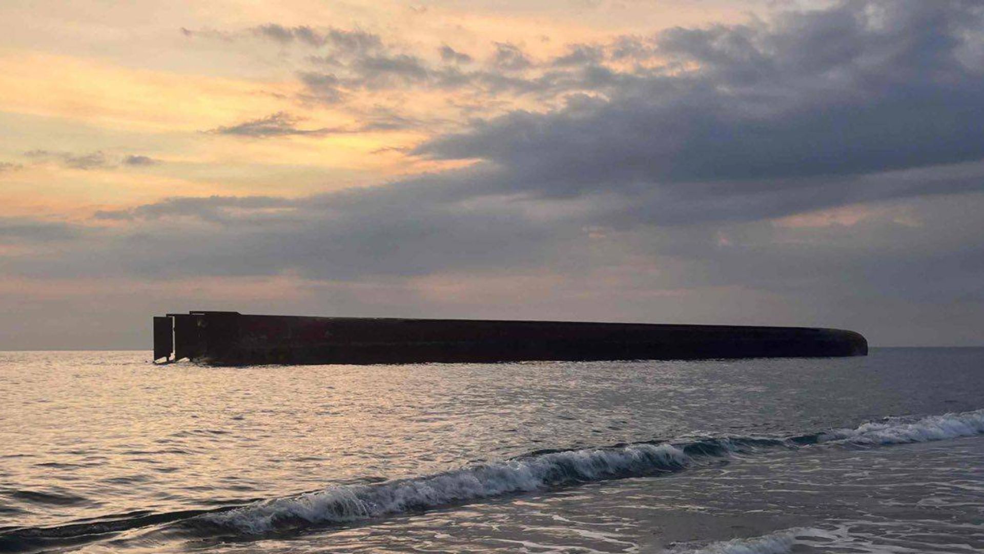 1 dead, 10 missing after motor vessel capsizes off Mindoro; PCG ...