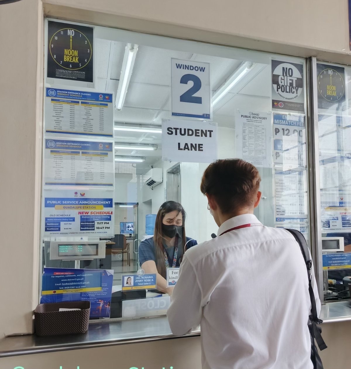 MRT-3, LRT-2 launch dedicated student lanes to ease fare discount queues