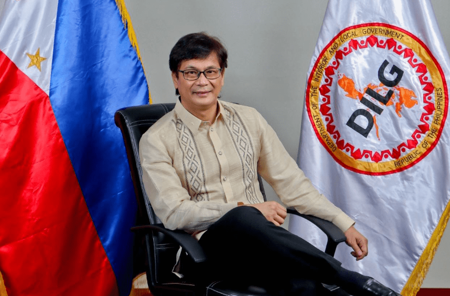 Officials greets DILG Secretary Abalos for getting the highest ...
