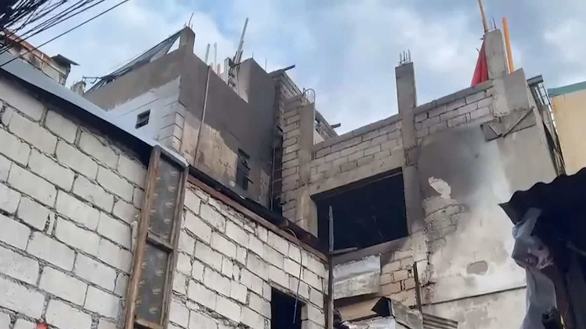 Around 30 families displaced by fire in Tondo, Manila on Christmas day